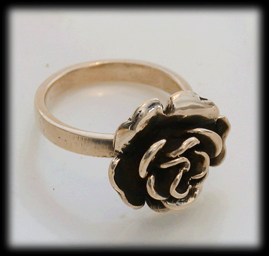 Köpa bronsringar med rosor | Ge bort rosor i present | Rossmycken ...